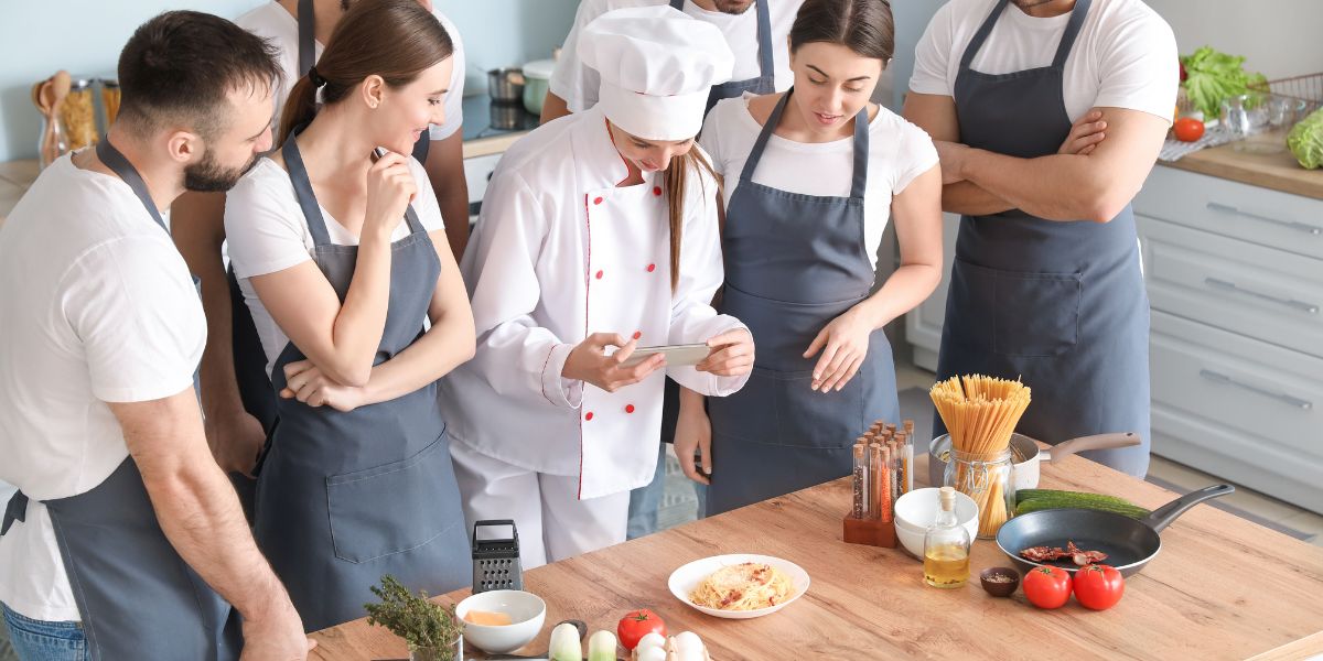 Aprenda a organizar a sua aula de culinária - Fundação Humberto Delgado